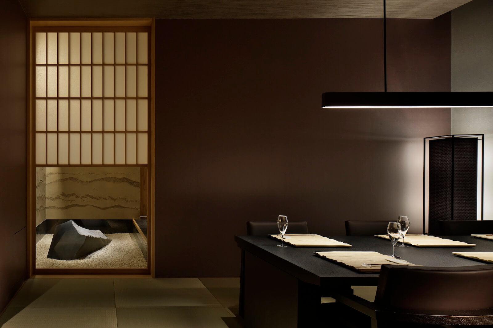 Where to Enjoy SAKE HUNDRED: Four Renowned Restaurants Offering Qualit